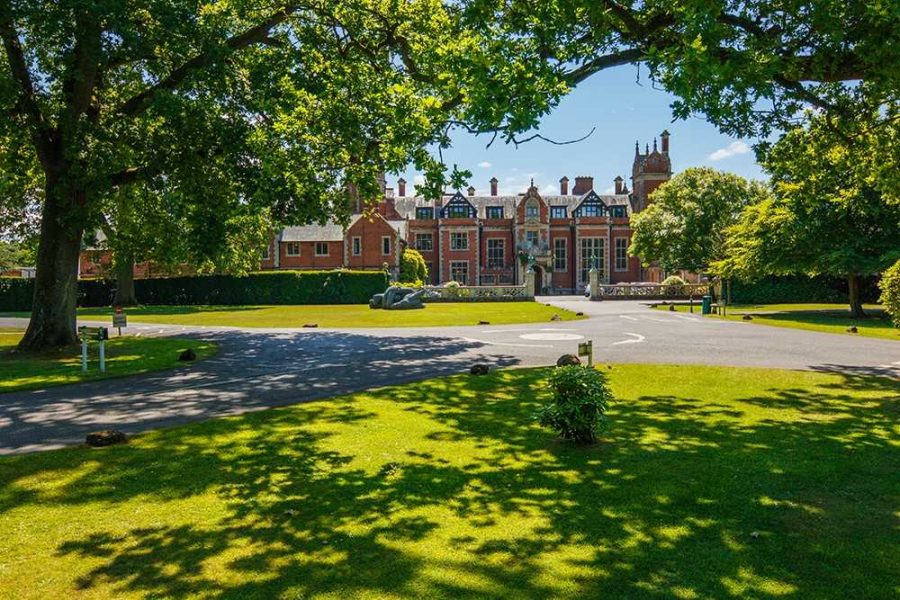 Frensham Heights - Which Boarding School